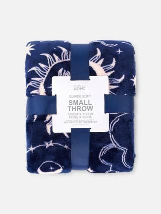 Primark universe throw – Welcome baby